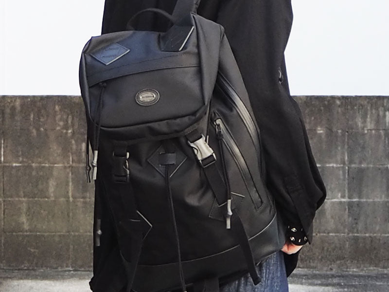 待望の再販 FALCON BACKPACK – GARROT STORE